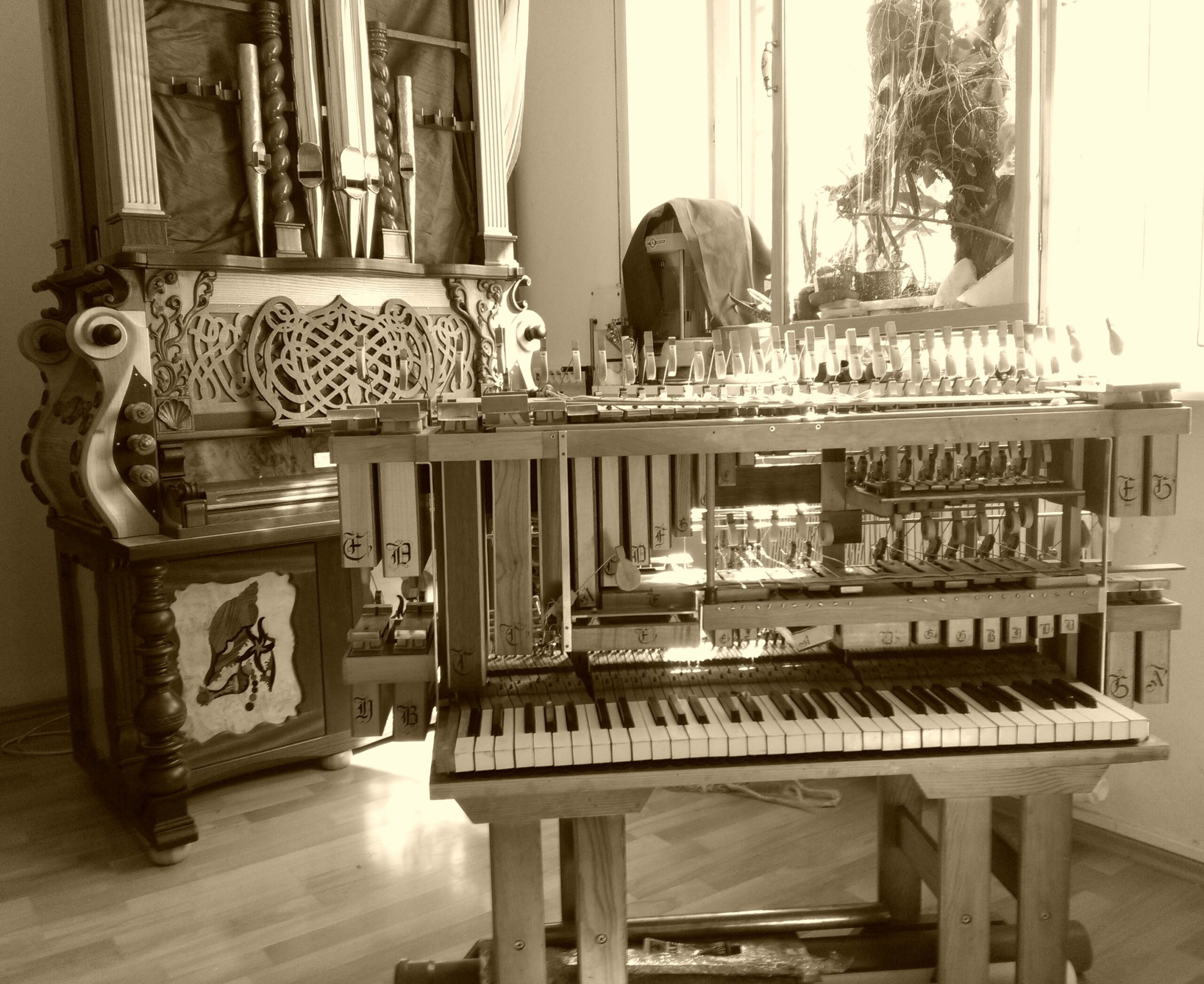 Exclucive and Rare Musical Instruments Workshop - Rare Musical Instruments